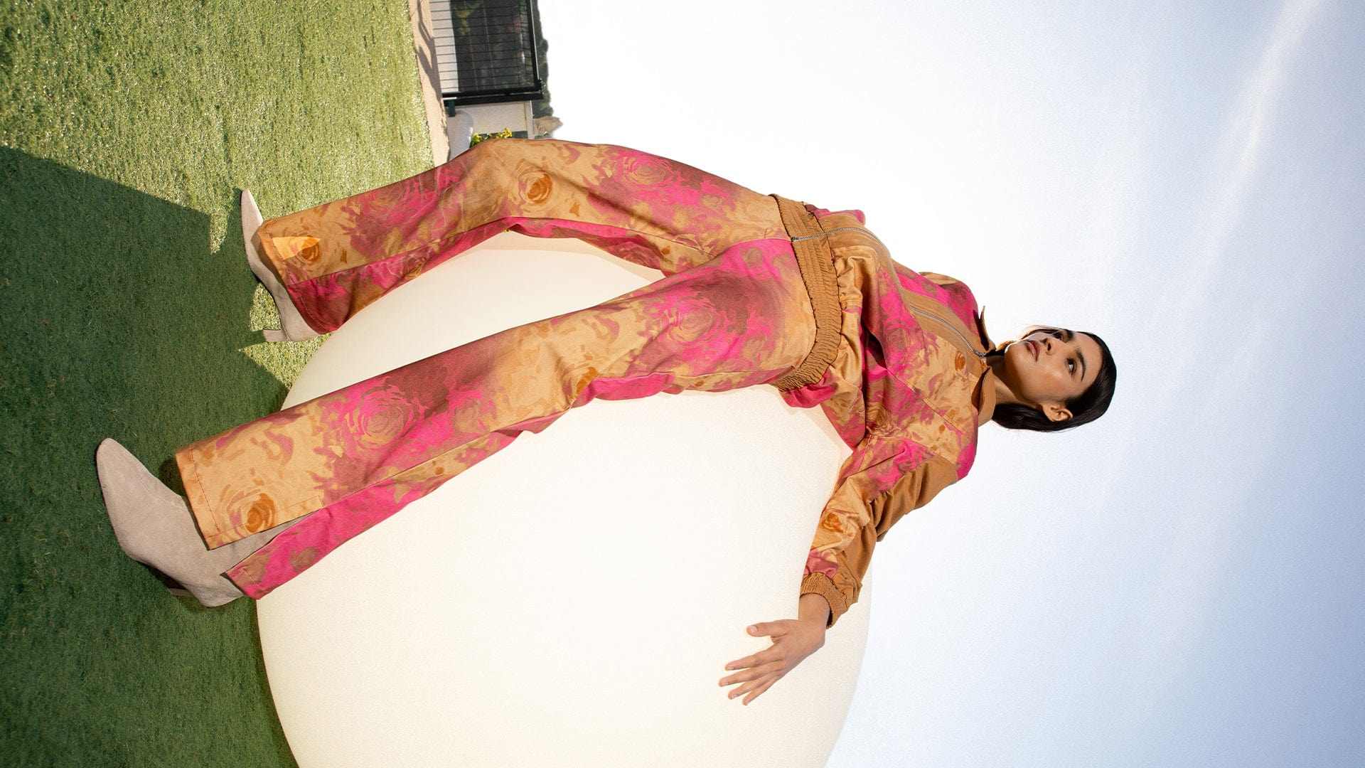 LAAGAM | BOLD FASHION FOR DAZZLING PEOPLE