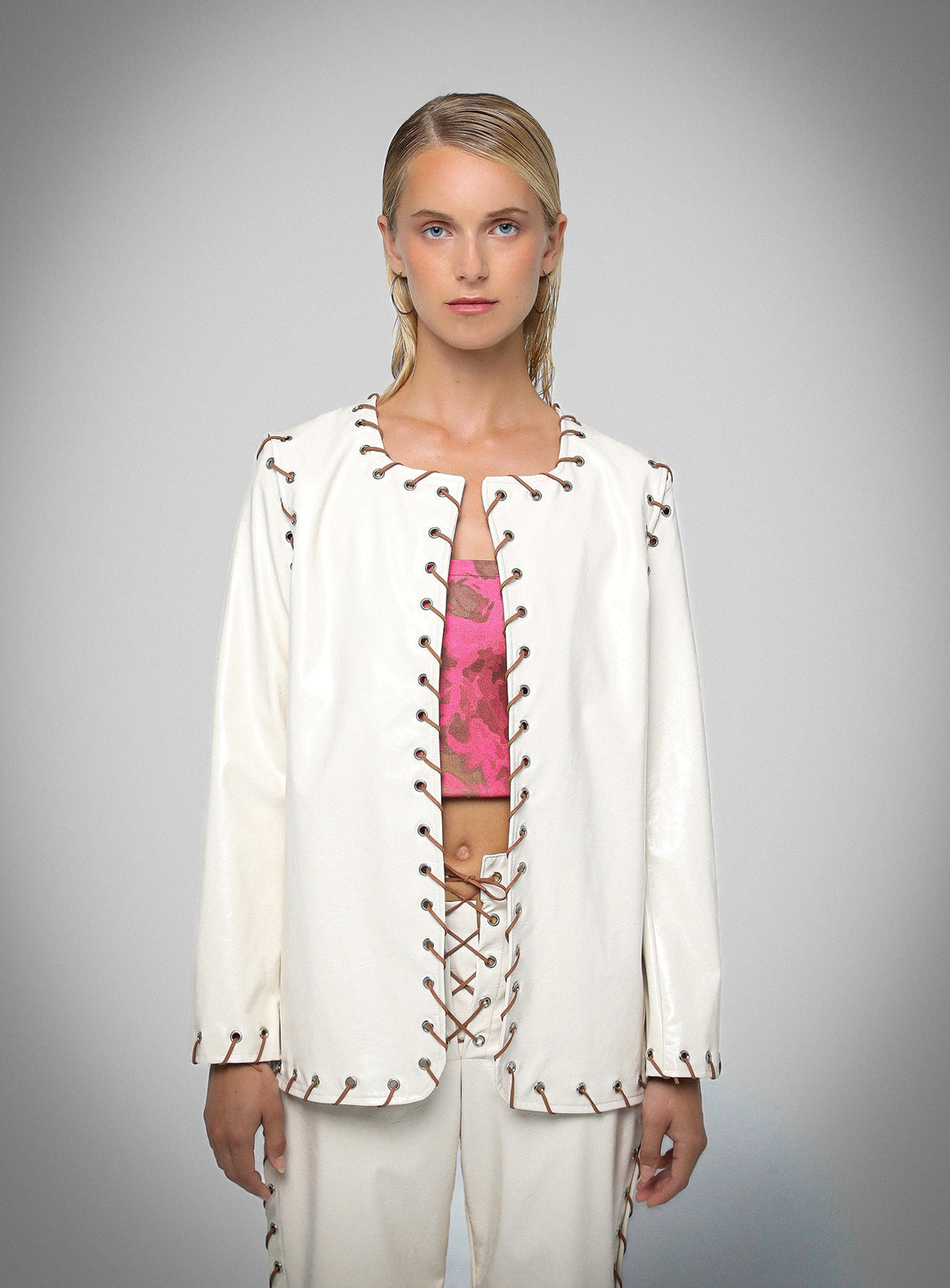 NEW IN – LAAGAM